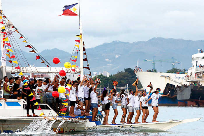 Child Jesus honored with fluvial procession - UCA News