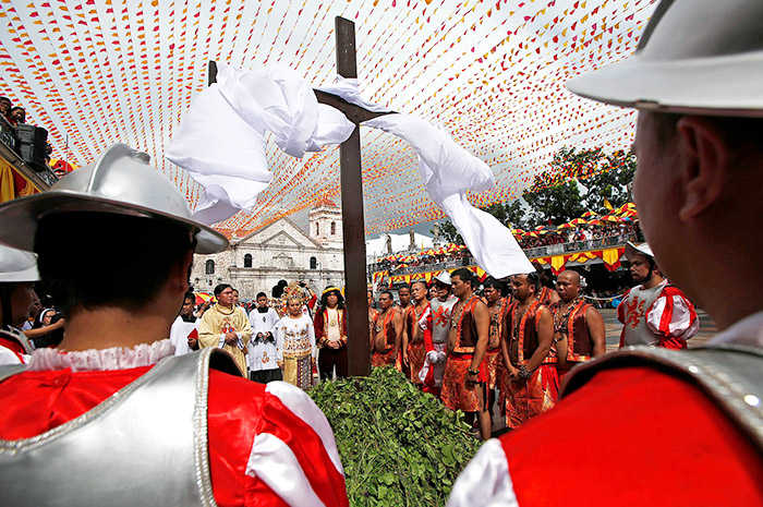 Child Jesus honored with fluvial procession - UCA News