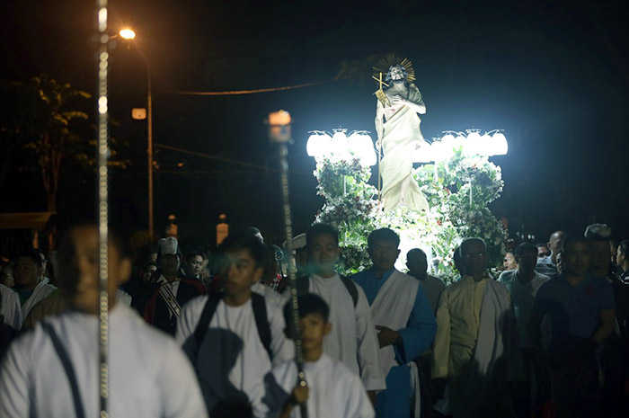 Philippine Easter Triduum observance - UCA News