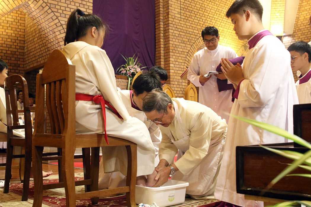 Asian Catholics celebrate Palm Sunday - UCA News