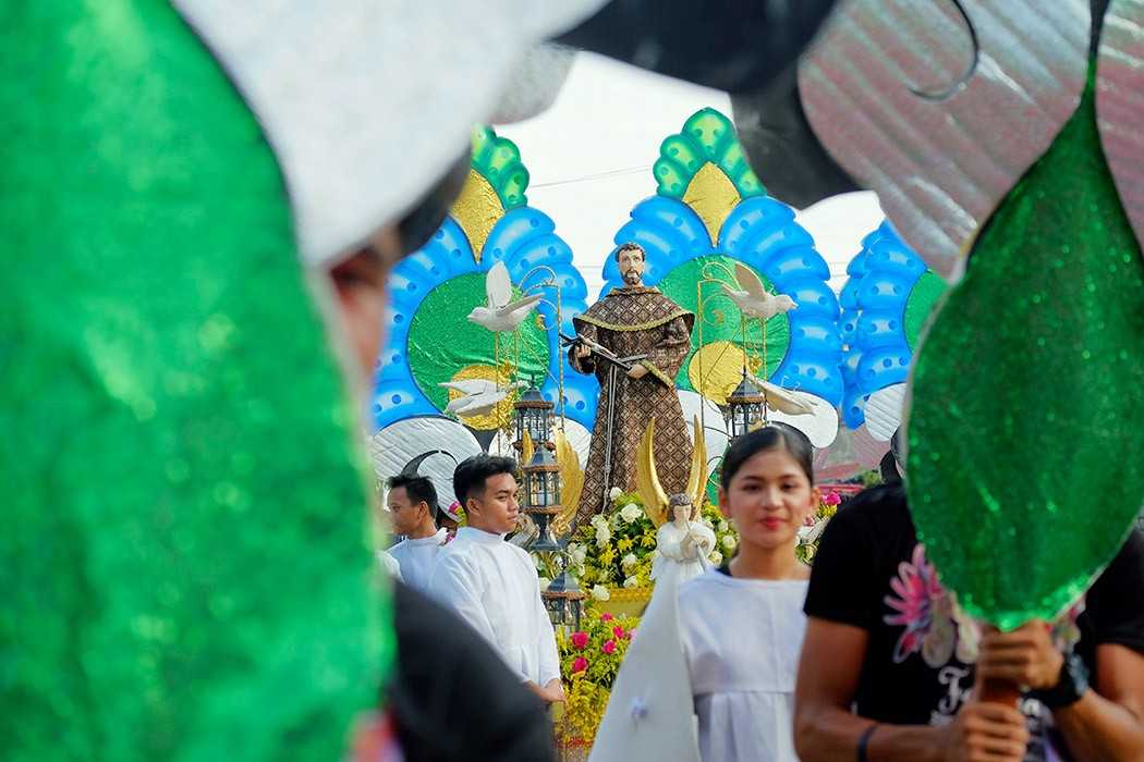 Philippine province showcases religious festivals - UCA News