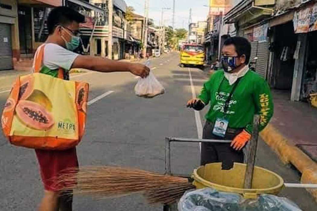 Double trouble for poor Filipinos - UCA News