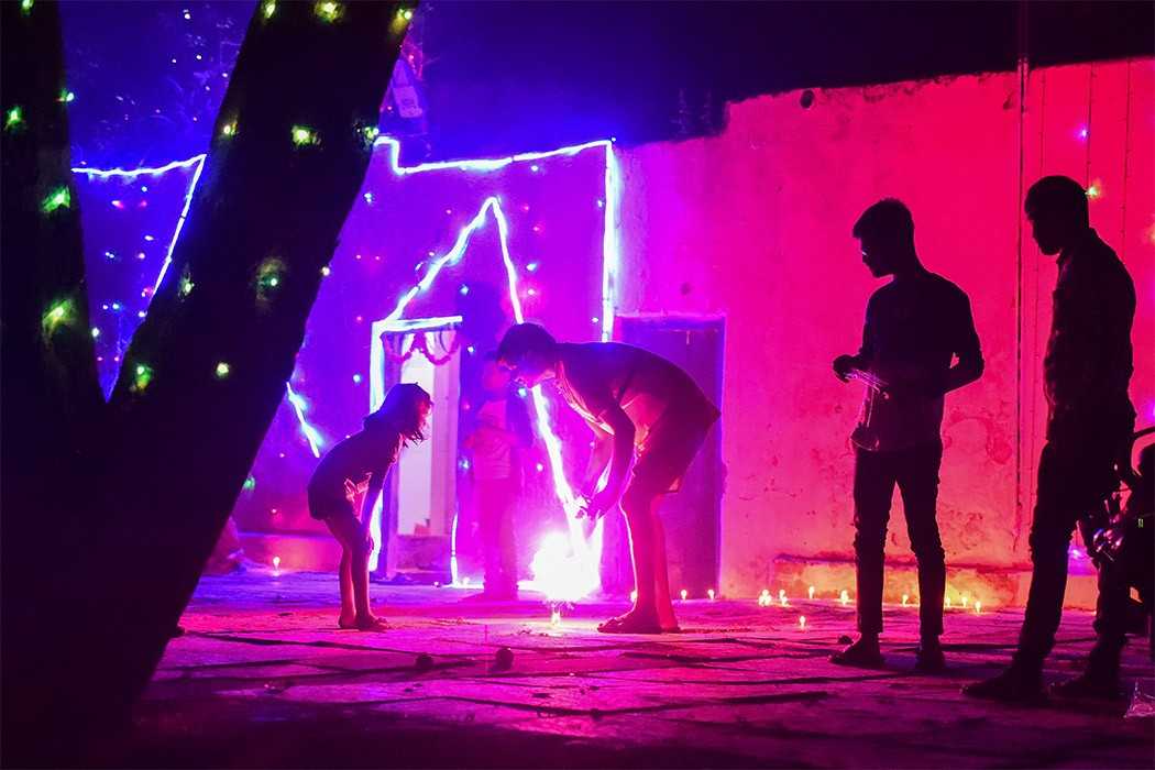 Diwali festival lights up India, Pakistan - UCA News
