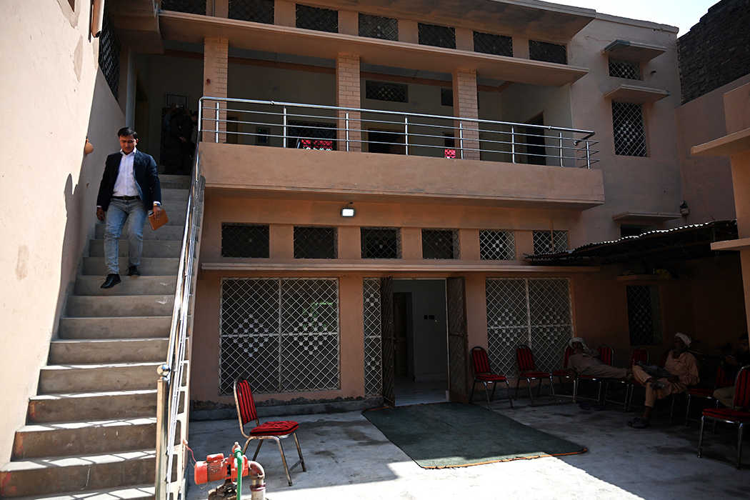 Pakistani Christians return to Jaranwala after post-riot reconstruction ...