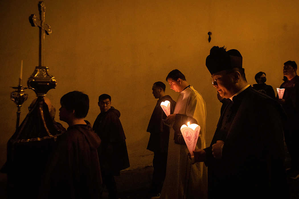 Macau's historic Lenten procession held amidst Chinese New Year - UCA News