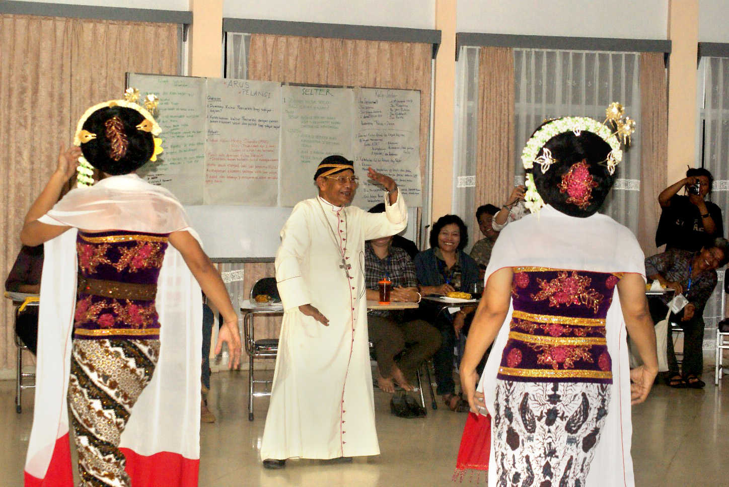 Church people learn of women's woes - UCA News