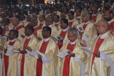 Bishops pledge pro-poor stand - UCA News