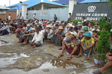 Steel workers strike for pay raise - UCA News