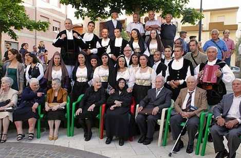 Meet the world's oldest nine siblings - combined age 818 - UCA News