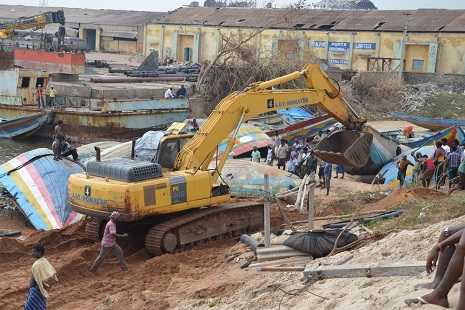 Orissa may take a year to recover from cyclone, says aid agency - UCA News