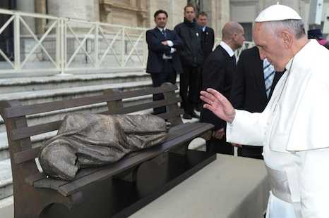 'Homeless Jesus' sparks debate on meaning of Christianity - UCA News