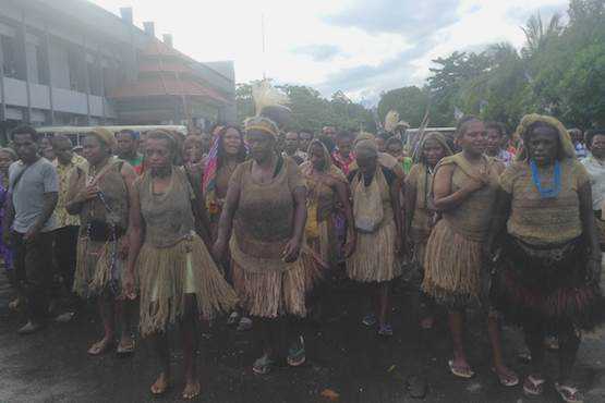 Easter celebration seeks to bond church with Papuan culture - UCA News