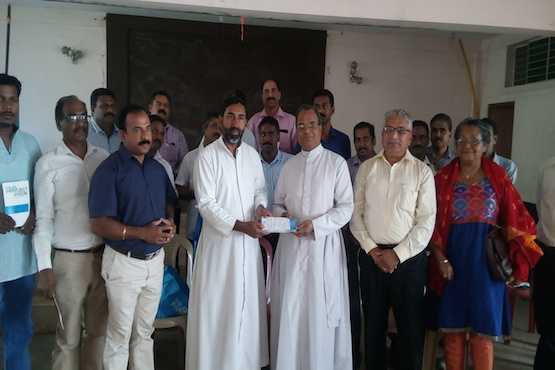 Priest builds network to help blind people see - UCA News