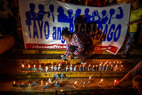 Candles, prayers offered for Philippines drug war victims - UCA News