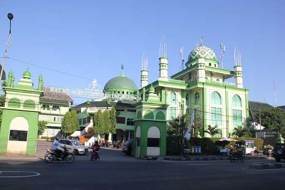 Brotherhood is 'the breath' of Catholic Church in Java - UCA News