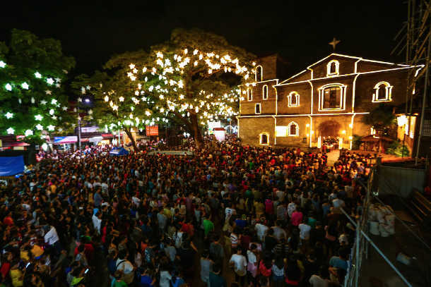 Philippines exports priests for Christmas Masses - UCA News