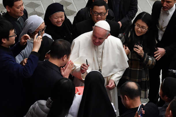 Life has meaning when giving it to others, pope says - UCA News