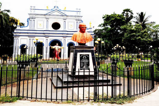 Sri Lankans redouble efforts for first saint - UCA News