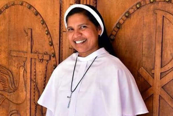 Court intervenes in expelled Indian nun's defamation case - UCA News