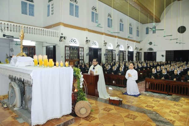 Vietnamese Catholics urged to show Christian love over virus - UCA News