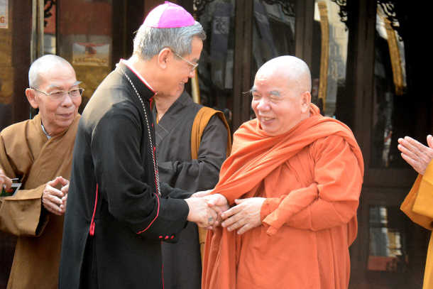 Catholic and Buddhist leaders meet for Vesak in Vietnam - UCA News