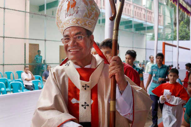 Bangladesh cardinal appeals for charity during pandemic - UCA News