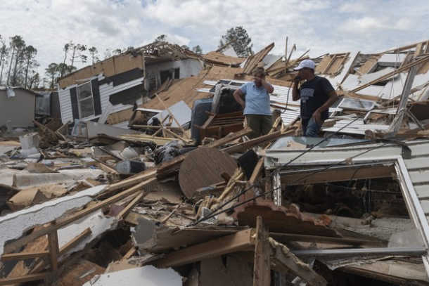 US dioceses in Hurricane Laura's path report damage - UCA News