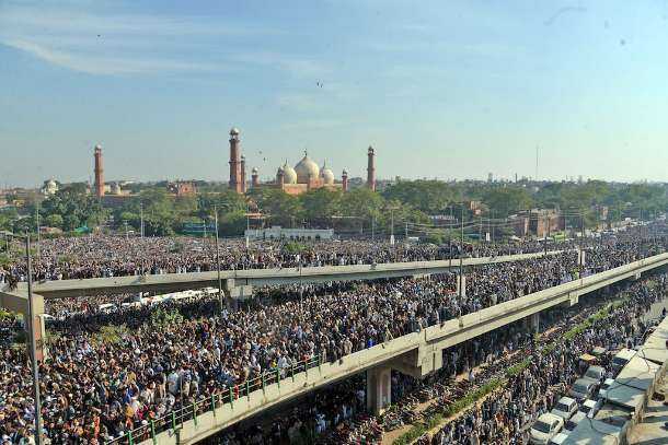 Millions mourn Pakistani cleric who led Asia Bibi protests - UCA News