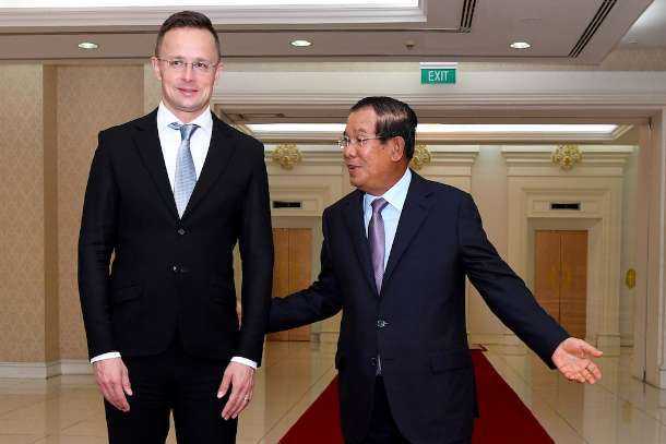 Cambodian PM Hun Sen among 628 quarantined - UCA News