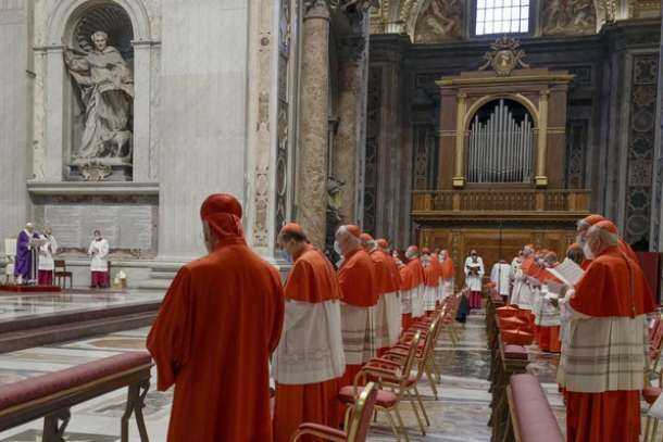 At Mass with new cardinals, pope warns against worldliness - UCA News