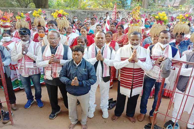 Folk play aims to convince Indian tribal people they were Hindus - UCA News