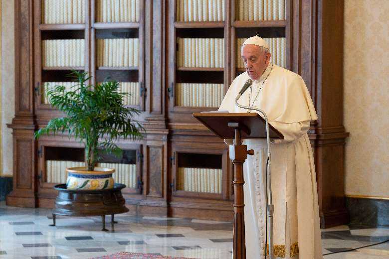 Pope asks to ensure drinking water for all - UCA News
