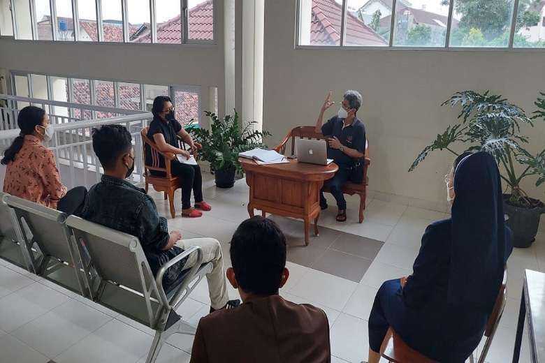 Indonesian nuns do their bit amid Covid-19 surge - UCA News