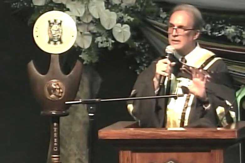 American humanitarian honored for work in Southeast Asia - UCA News