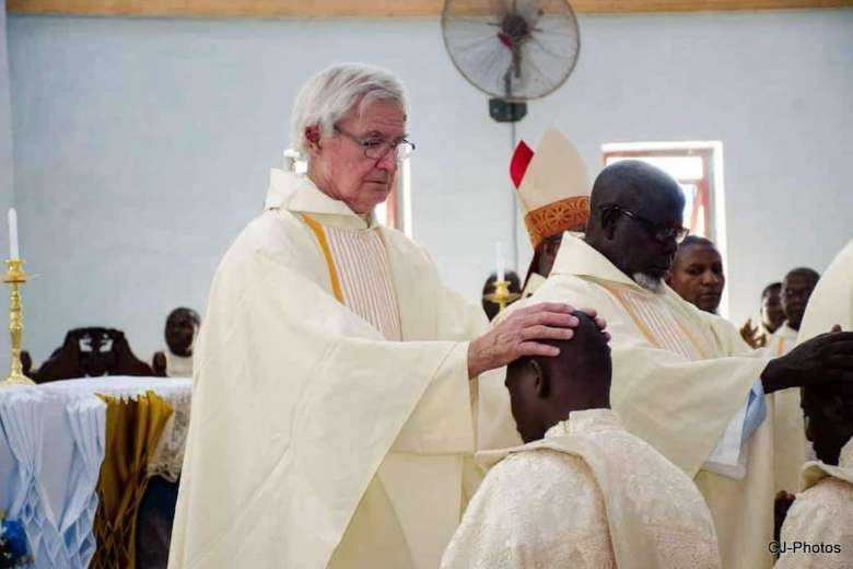 Tributes paid to 'iconic' Irish missionary priest in Nigeria - UCA News