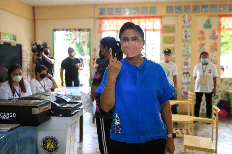 Voting irregularity claims surface in Philippine polls - UCA News