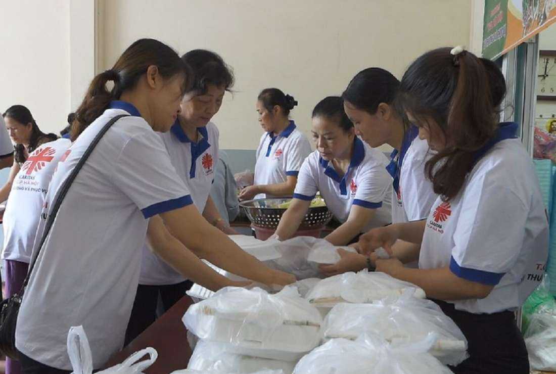 Caritas Vietnam starts food program for patients - UCA News