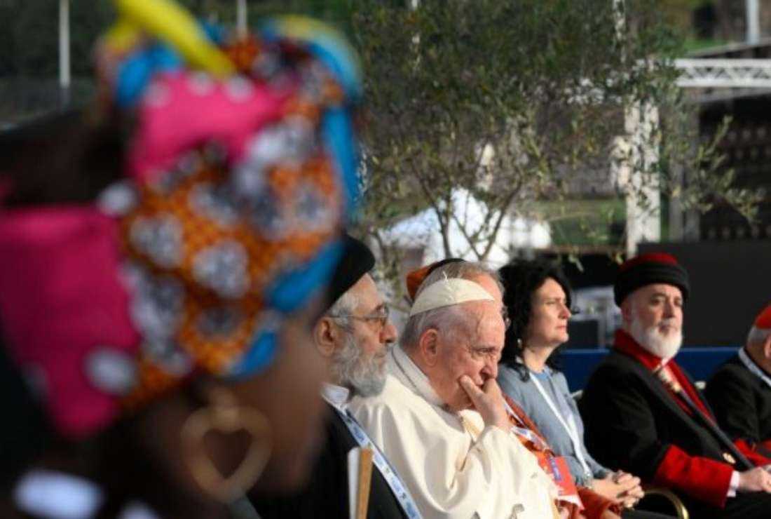 Cries for peace can't be ignored, pope says - UCA News