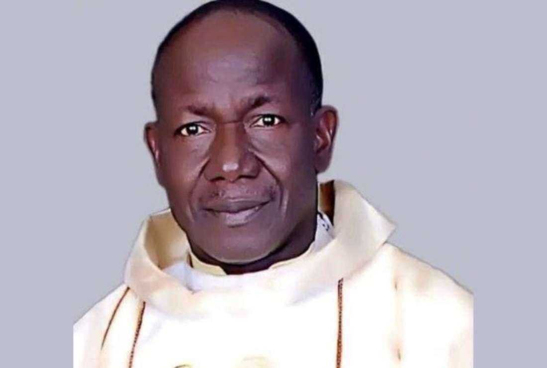 Priest burnt alive, five worshippers kidnapped in Nigeria - UCA News