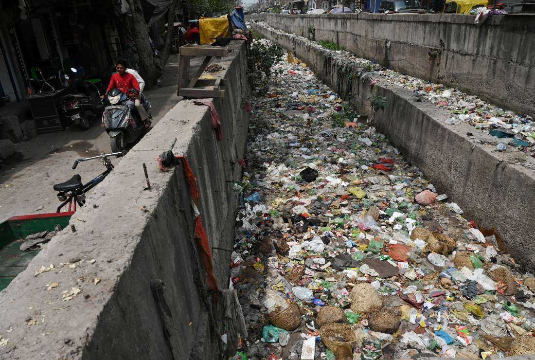 India's sewage failure causing dead rivers, flaming lakes - UCA News