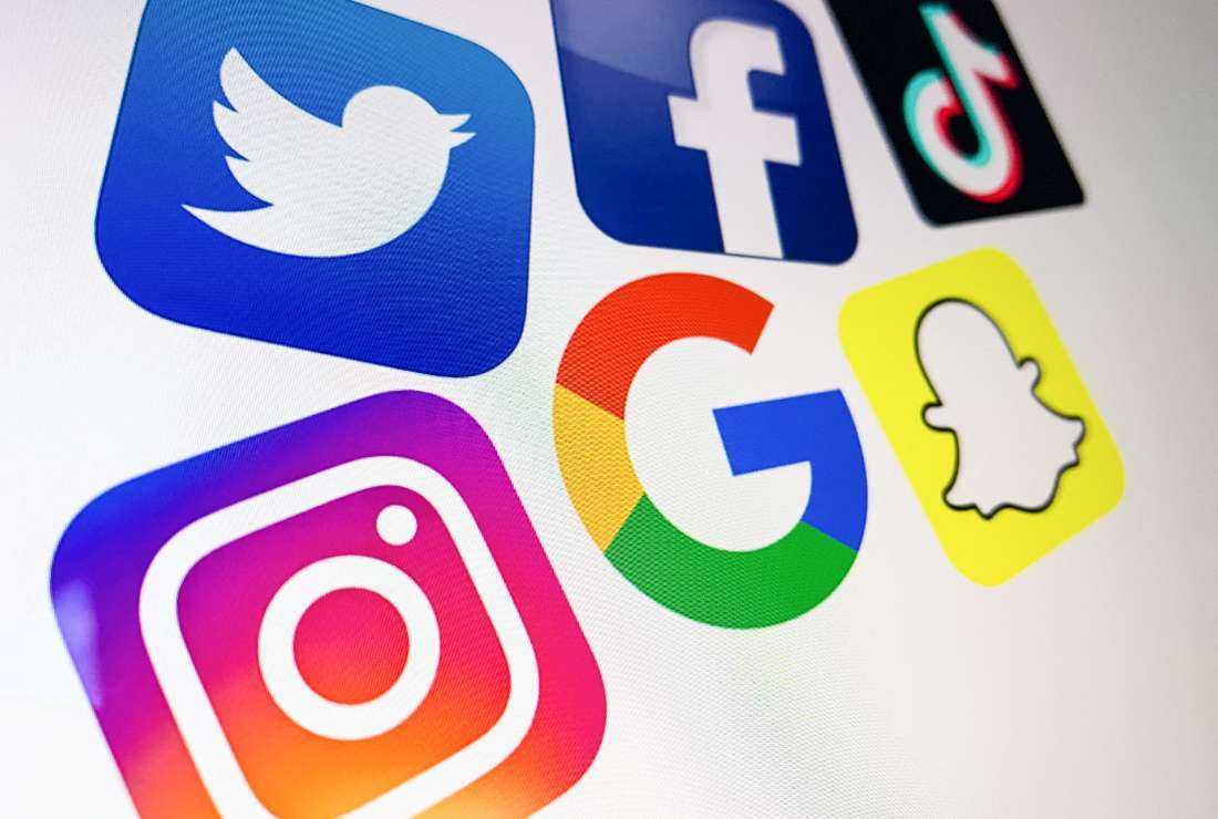 Sri Lanka moots jail terms for social media misuse - UCA News