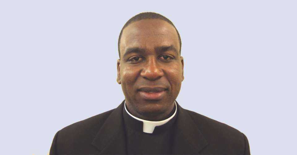 US priest returns to parish after harrowing trip to native Haiti - UCA News