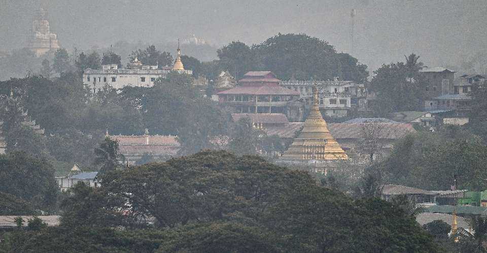 Myanmar rebels mop up after victory in Myawaddy - UCA News