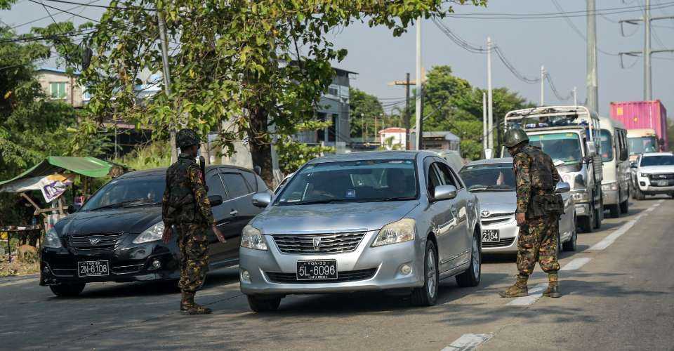 Myanmar rebels capture key towns on Thai border - UCA News