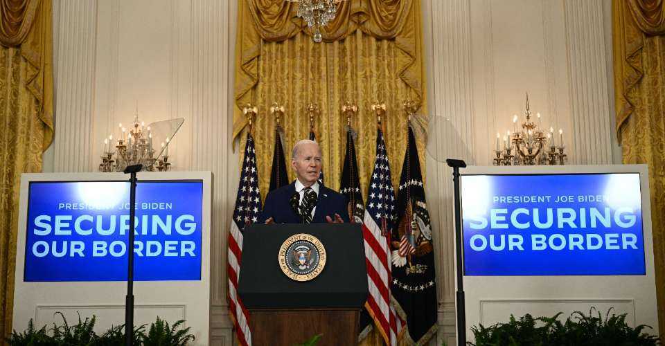 Biden signs order temporarily shutting down asylum requests - UCA News