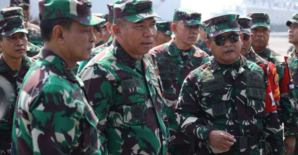 Church leaders oppose allowing Indonesian military to do business - UCA ...