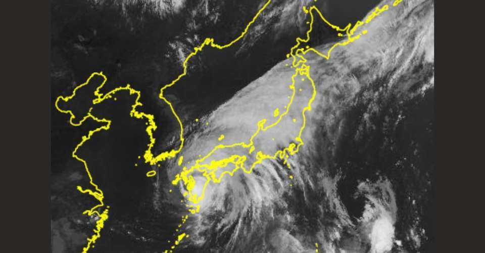 Powerful Typhoon slams into southern Japan - UCA News