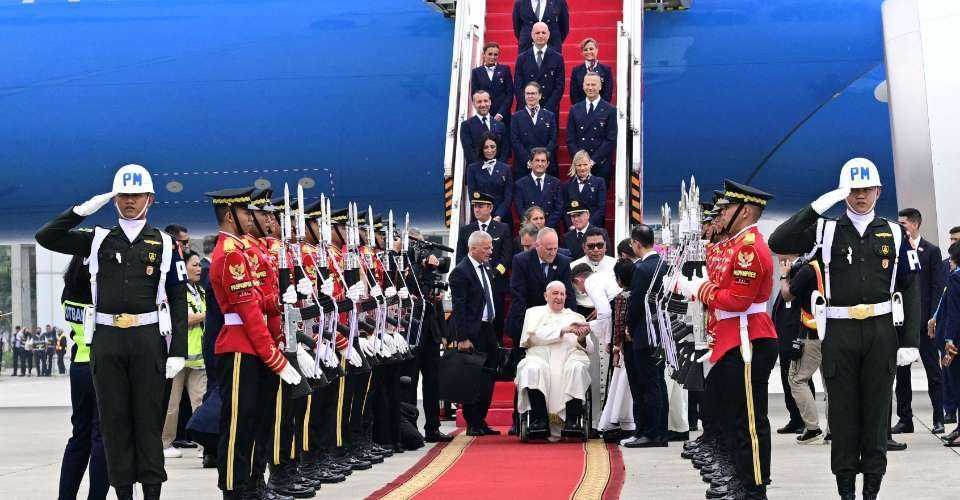 Pope Francis arrives in Indonesia for longest tour of his papacy - UCA News
