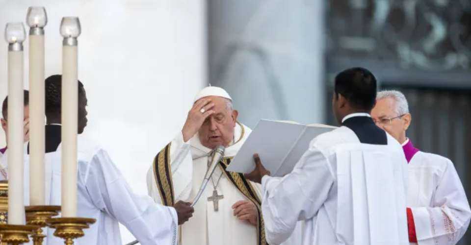 Women's hopes dashed again at Synod on Synodality - UCA News