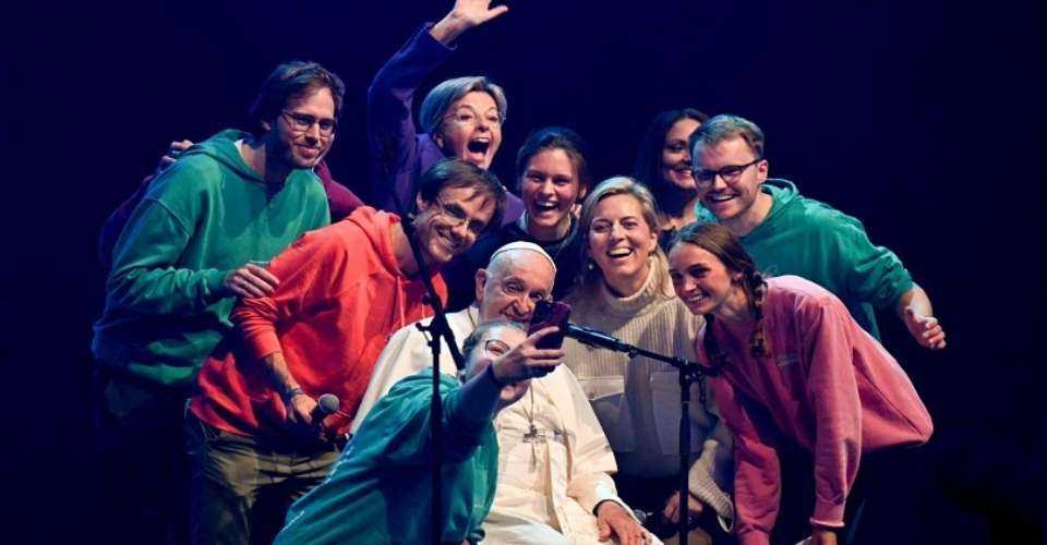 A Christianity of witness in a secular society - UCA News